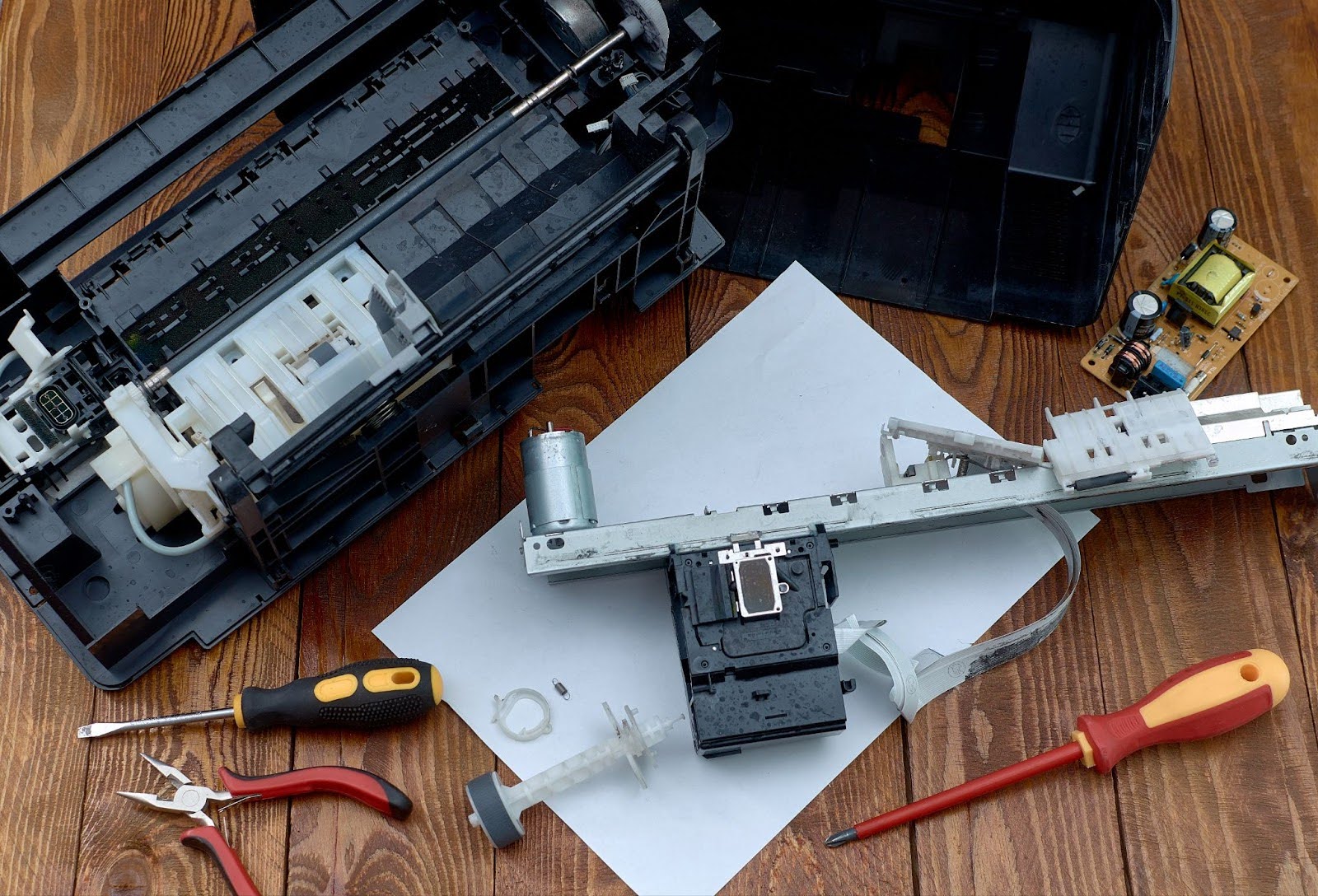 Solusi Efektif Mengatasi Printer Tidak Mau Menyala | MCM